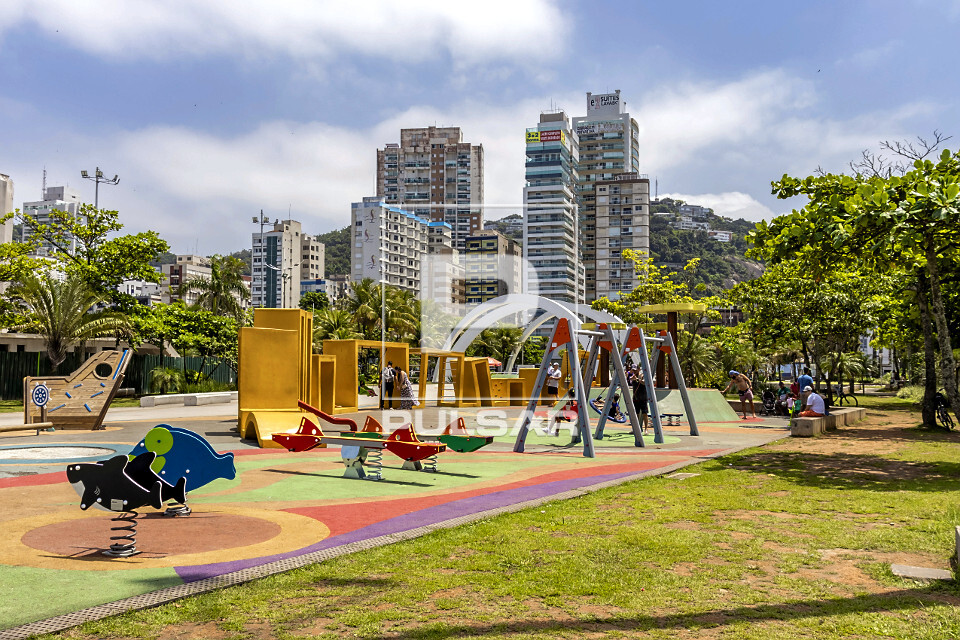Parque infantil do Parque Municipal Roberto Mário Santini - bairro José ...