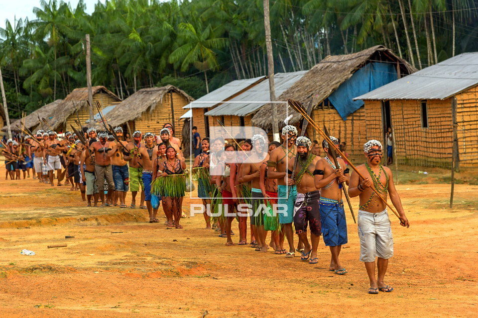 Desenho De Flecha Indiana única Flecha De Desenho De Uma Linha E Arma