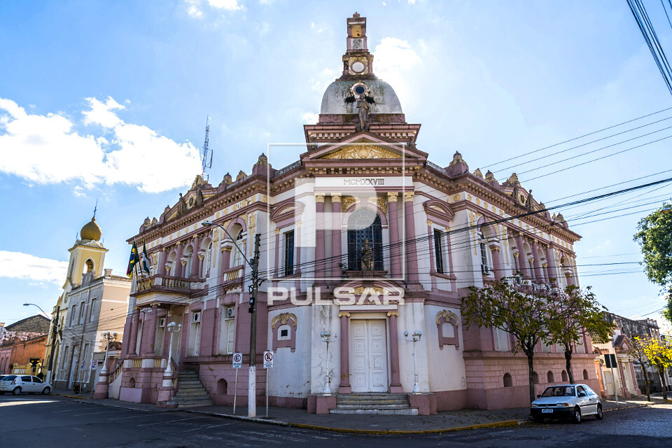Prefeitura Municipal instalada em prédio de 1928 | Pulsar Imagens ...