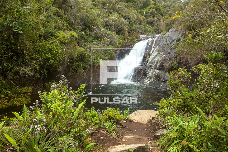 Cachoeira da Farofa - Parque Nacional do Caparaó | Pulsar Imagens ...