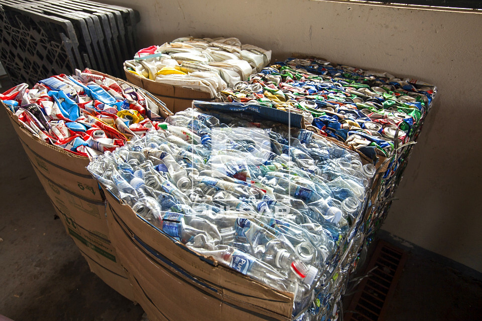 Reciclagem De Latas De Aluminio