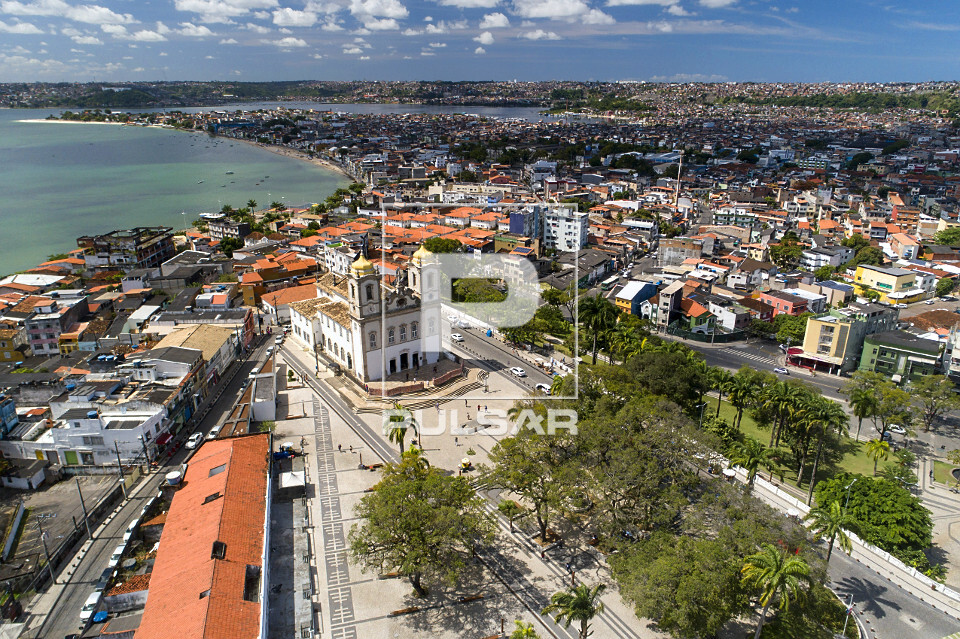 Vista de drone da Basílica Santuário Senhor do Bonfim - construção de ...