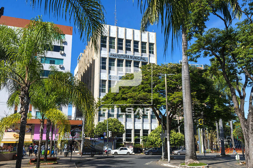 Prefeitura Municipal no centro da cidade | Pulsar Imagens | Banco ...