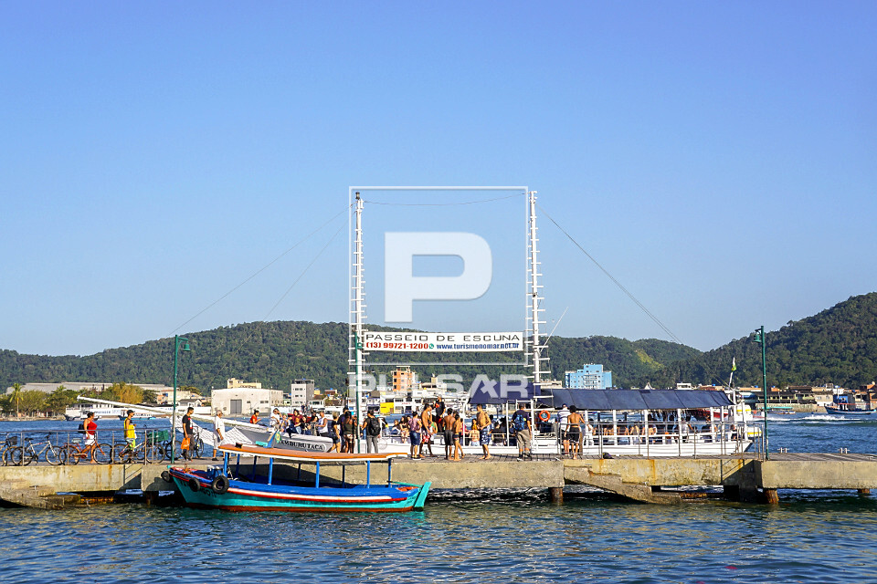 Píer no terminal Ponte Edgard Perdigão - Ponta da Praia - ponto de ...