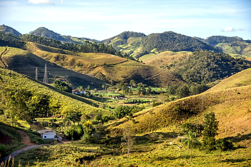 Propriedade rural na Serra da Mantiqueira | Pulsar Imagens | Banco ...