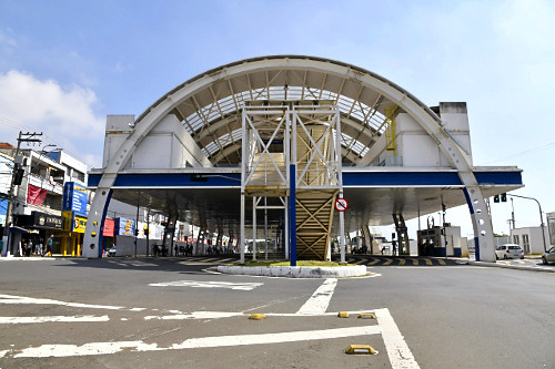 Terminal Metropolitano - centro da cidade | Pulsar Imagens | Banco ...